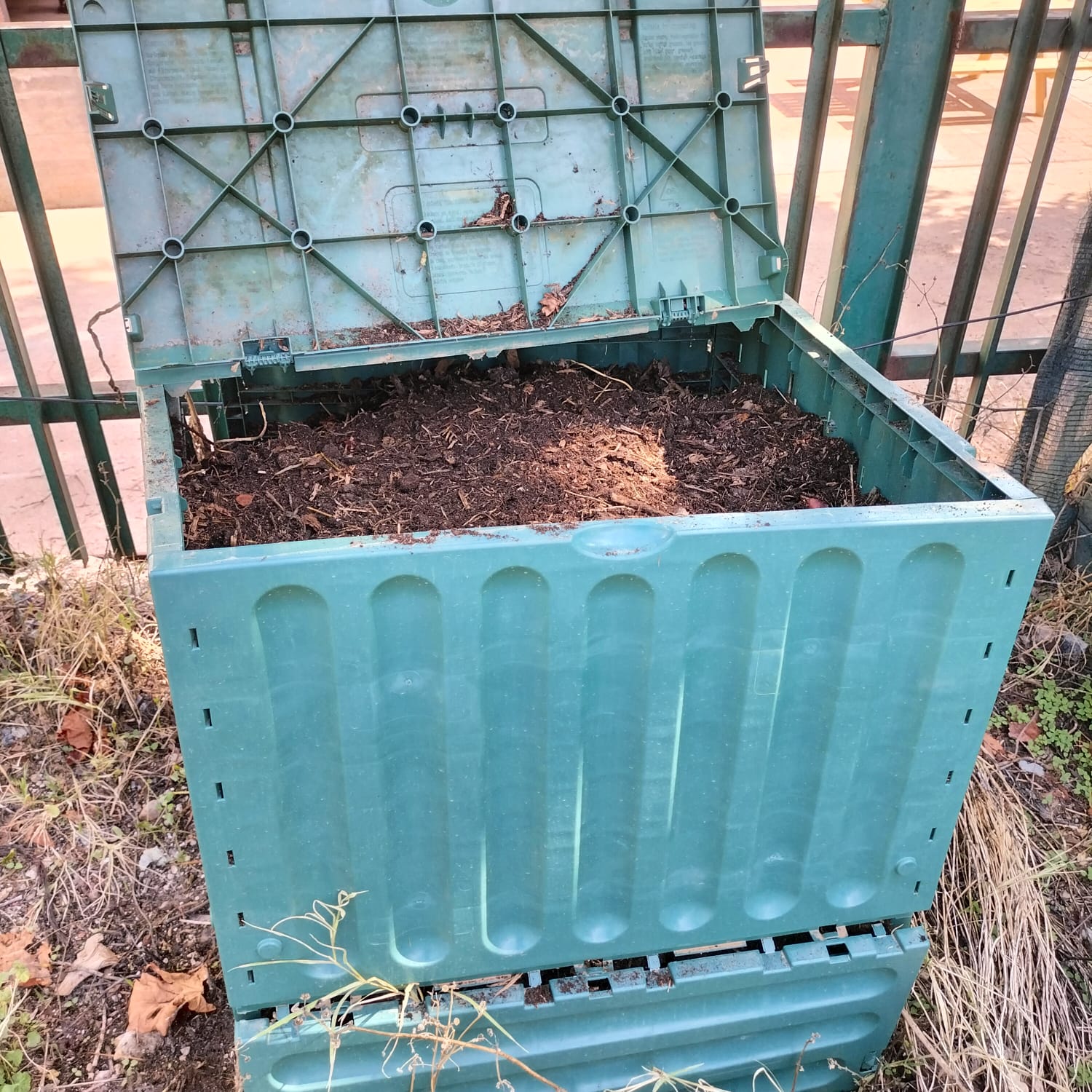 Únete a la aventura del compost!! – Huertos escolares sostenibles