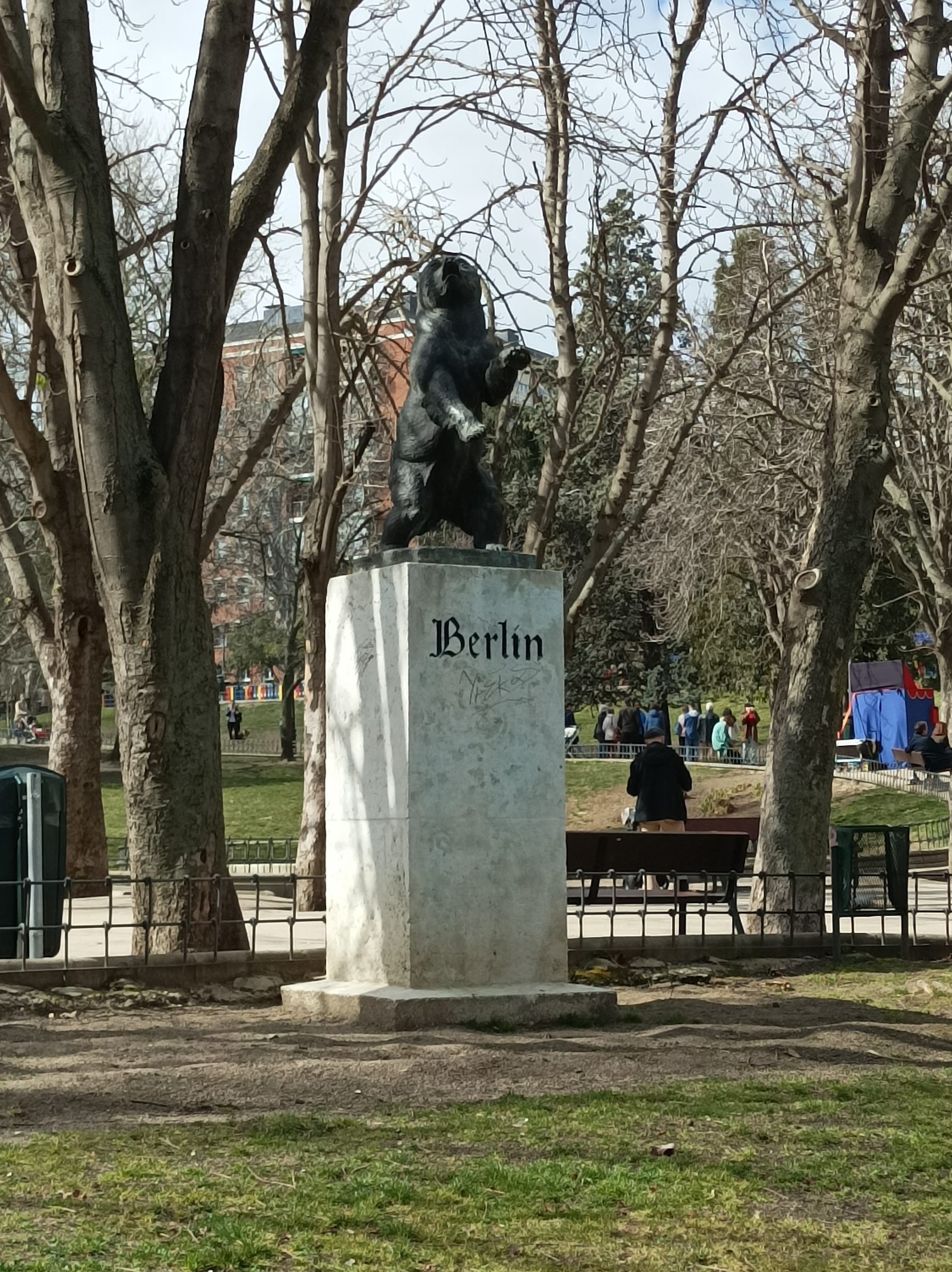 de paseo por el Parque de Berlín – Programa de Actividades Ambientales