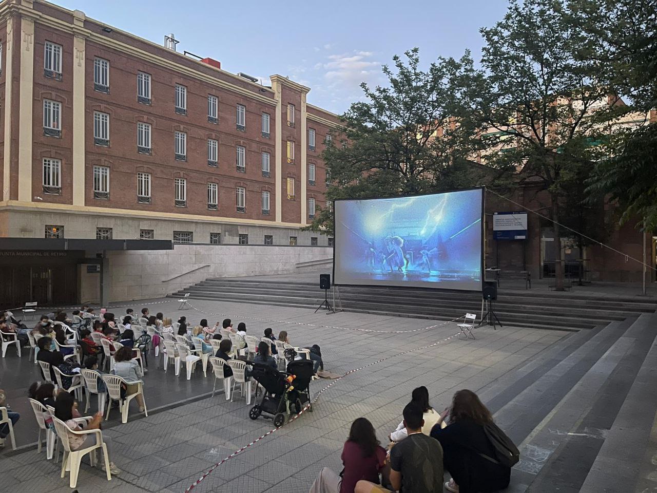 En verano sacamos el cine al aire libre