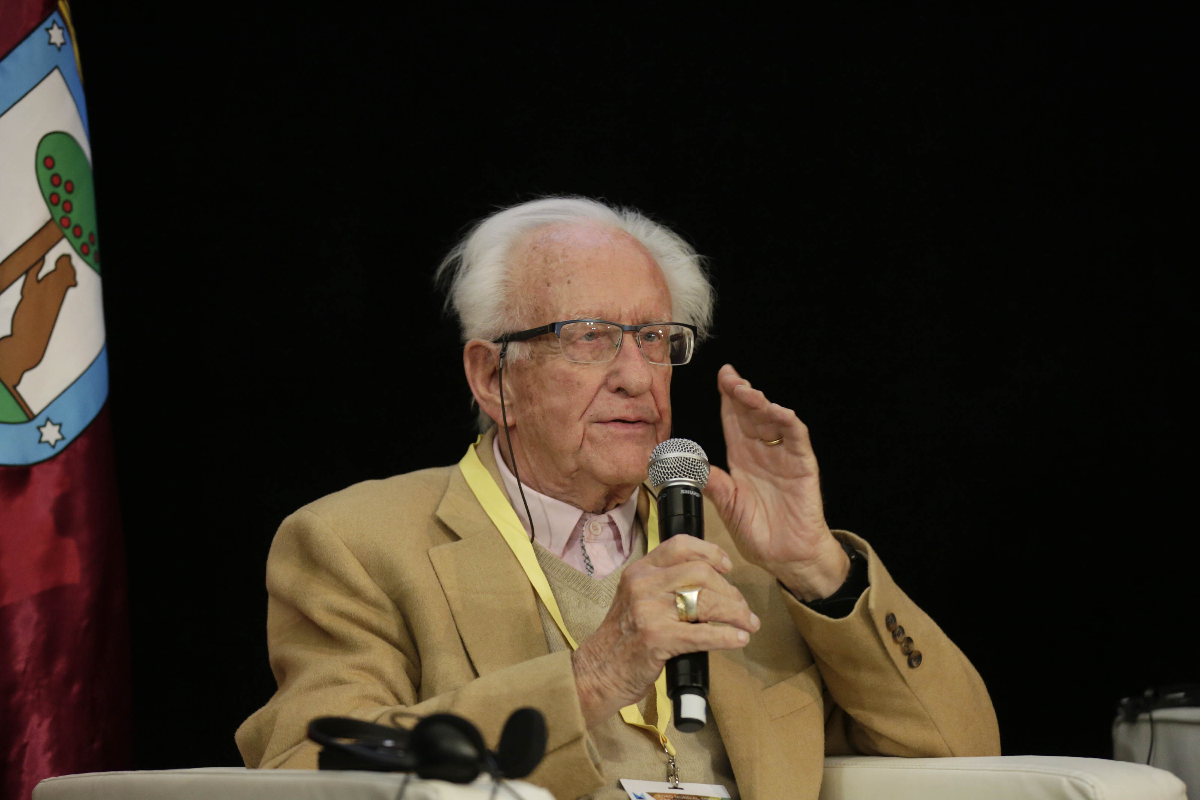 Johan Galtung, a M21: “El Foro sobre Violencias Urbanas debería ser ...