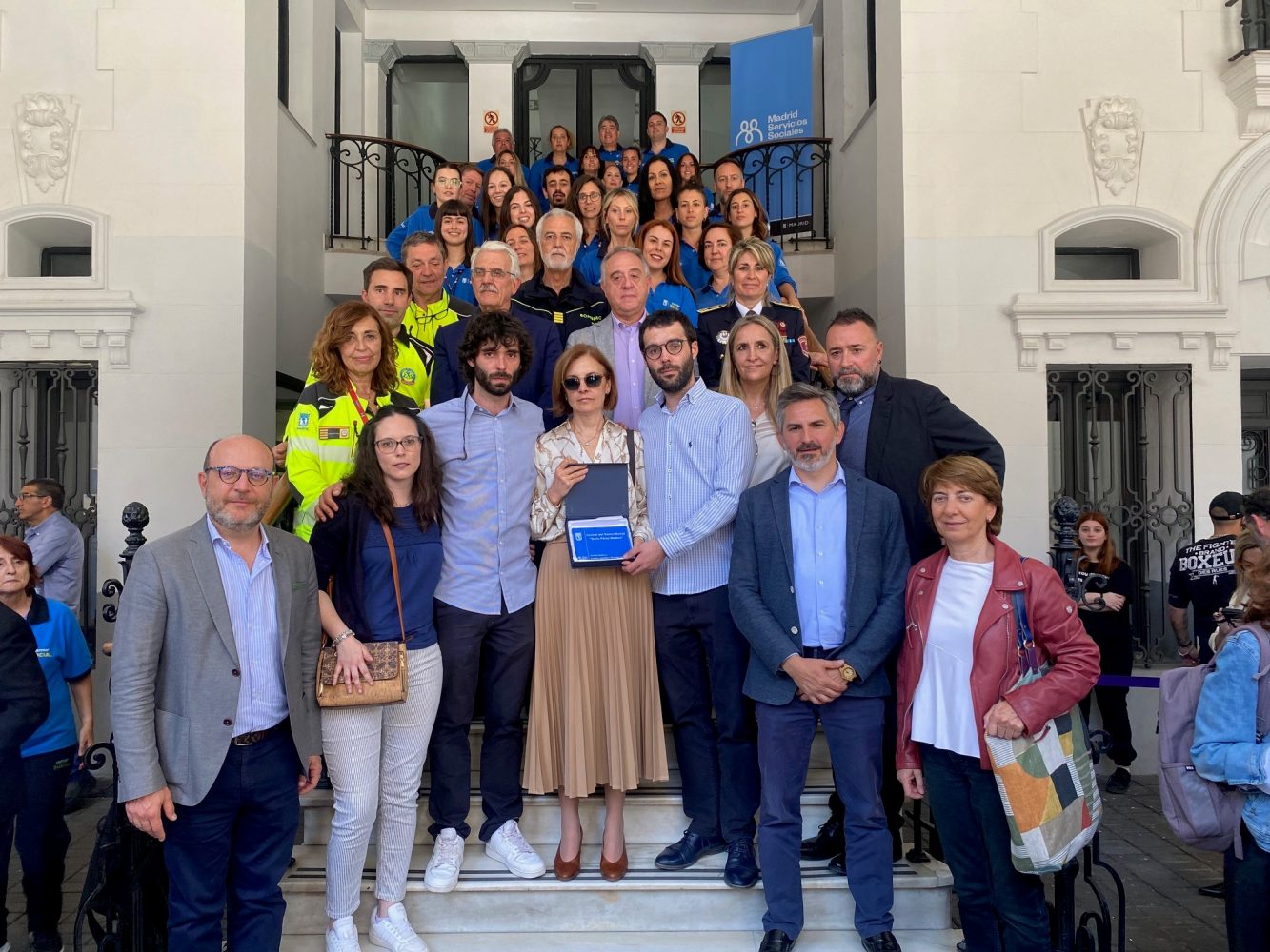 La central del Samur Social llevará el nombre de Darío Pérez Madera en ...